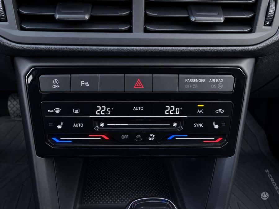 Черный Фольксваген T-Cross 2023 в Вильнюс, объемом двигателя 1.00 л и пробегом 73 тыс. км за 17900 €, фото 22 на AUTOMOTO.COM.LV