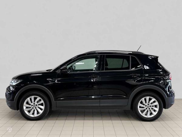 Черный Фольксваген T-Cross 2023 в Каунас, объемом двигателя 1.00 л и пробегом 64 тыс. км за 16900 €, фото 4 на AUTOMOTO.COM.LV
