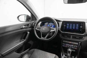 Melns Volkswagen T-Cross 2024 Viļņa, ar dzinēja tilpumu 1.00 L un nobraukumu 50 tūkst. km par 18900 €, foto 10 vietnē AUTOMOTO.COM.LV