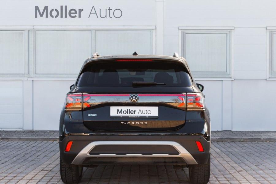 Melns Volkswagen T-Cross 2025 Ventspils, ar dzinēja tilpumu 1.00 L un nobraukumu 34 tūkst. km par 27700 €, foto 5 vietnē AUTOMOTO.COM.LV