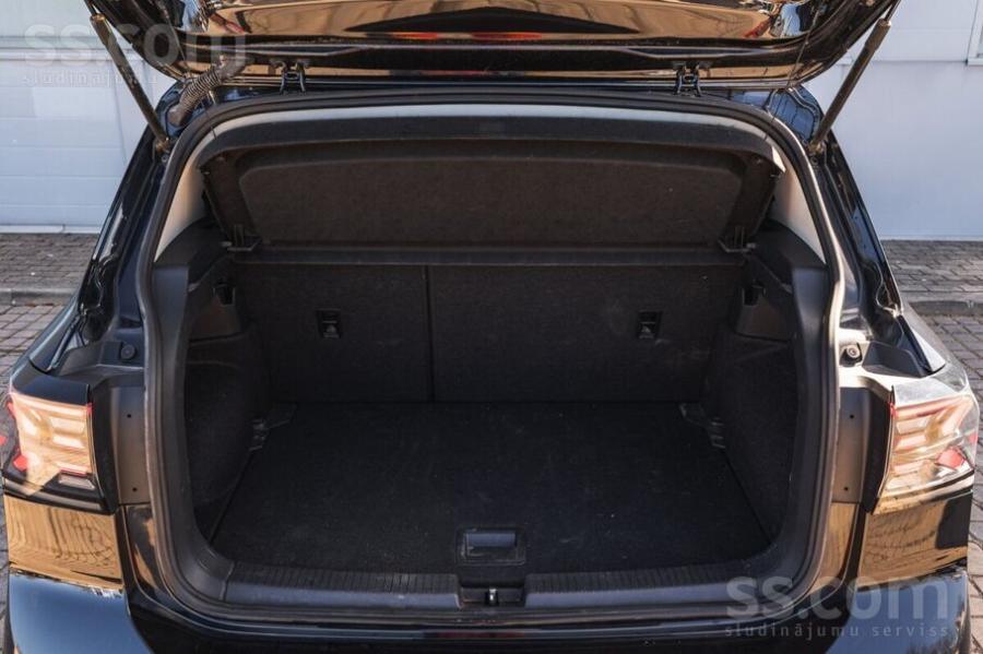 Melns Volkswagen T-Cross 2025 Ventspils, ar dzinēja tilpumu 1.00 L un nobraukumu 34 tūkst. km par 22500 €, foto 14 vietnē AUTOMOTO.COM.LV