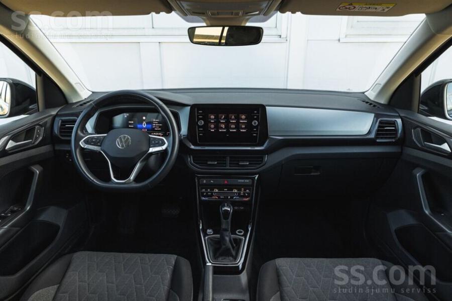 Melns Volkswagen T-Cross 2025 Ventspils, ar dzinēja tilpumu 1.00 L un nobraukumu 34 tūkst. km par 22500 €, foto 15 vietnē AUTOMOTO.COM.LV