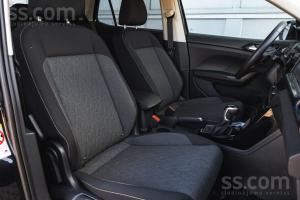 Melns Volkswagen T-Cross 2025 Ventspils, ar dzinēja tilpumu 1.00 L un nobraukumu 34 tūkst. km par 22500 €, foto 17 vietnē AUTOMOTO.COM.LV
