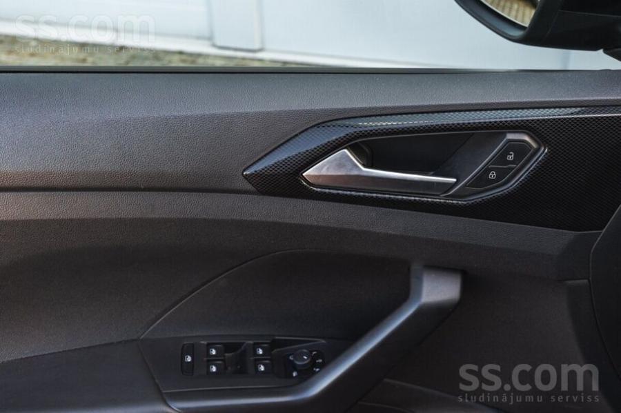 Melns Volkswagen T-Cross 2025 Ventspils, ar dzinēja tilpumu 1.00 L un nobraukumu 34 tūkst. km par 22500 €, foto 29 vietnē AUTOMOTO.COM.LV