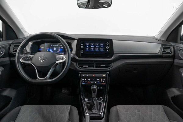 Black Volkswagen T-Cross 2025 in Vilnius, with an engine capacity of 1.00 L and mileage of 26 thousand km for 22400 €, photo 8 on AUTOMOTO.COM.LV