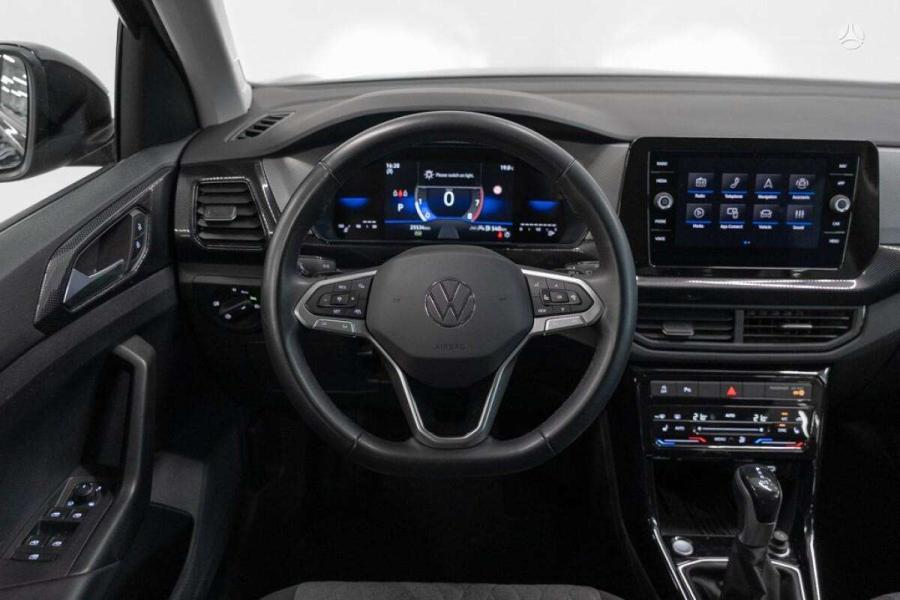 Черный Фольксваген T-Cross 2025 в Вильнюс, объемом двигателя 1.00 л и пробегом 26 тыс. км за 22400 €, фото 10 на AUTOMOTO.COM.LV