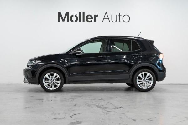 Black Volkswagen T-Cross 2025 in Vilnius, with an engine capacity of 1.00 L and mileage of 26 thousand km for 22400 €, photo 2 on AUTOMOTO.COM.LV