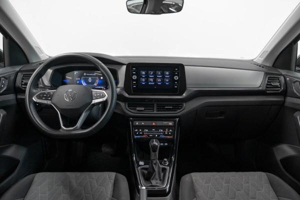 Black Volkswagen T-Cross 2025 in Vilnius, with an engine capacity of 1.00 L and mileage of 26 thousand km for 22400 €, photo 8 on AUTOMOTO.COM.LV