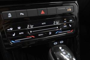 Черный Фольксваген T-Cross 2025 в Вильнюс, объемом двигателя 1.00 л и пробегом 26 тыс. км за 22400 €, фото 16 на AUTOMOTO.COM.LV