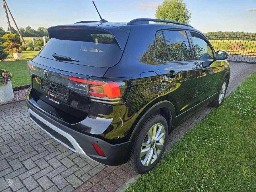 Melns Volkswagen T-Cross 2025 Kauņa, ar dzinēja tilpumu 1.00 L un nobraukumu 11 tūkst. km par 18900 €, foto 6 vietnē AUTOMOTO.COM.LV