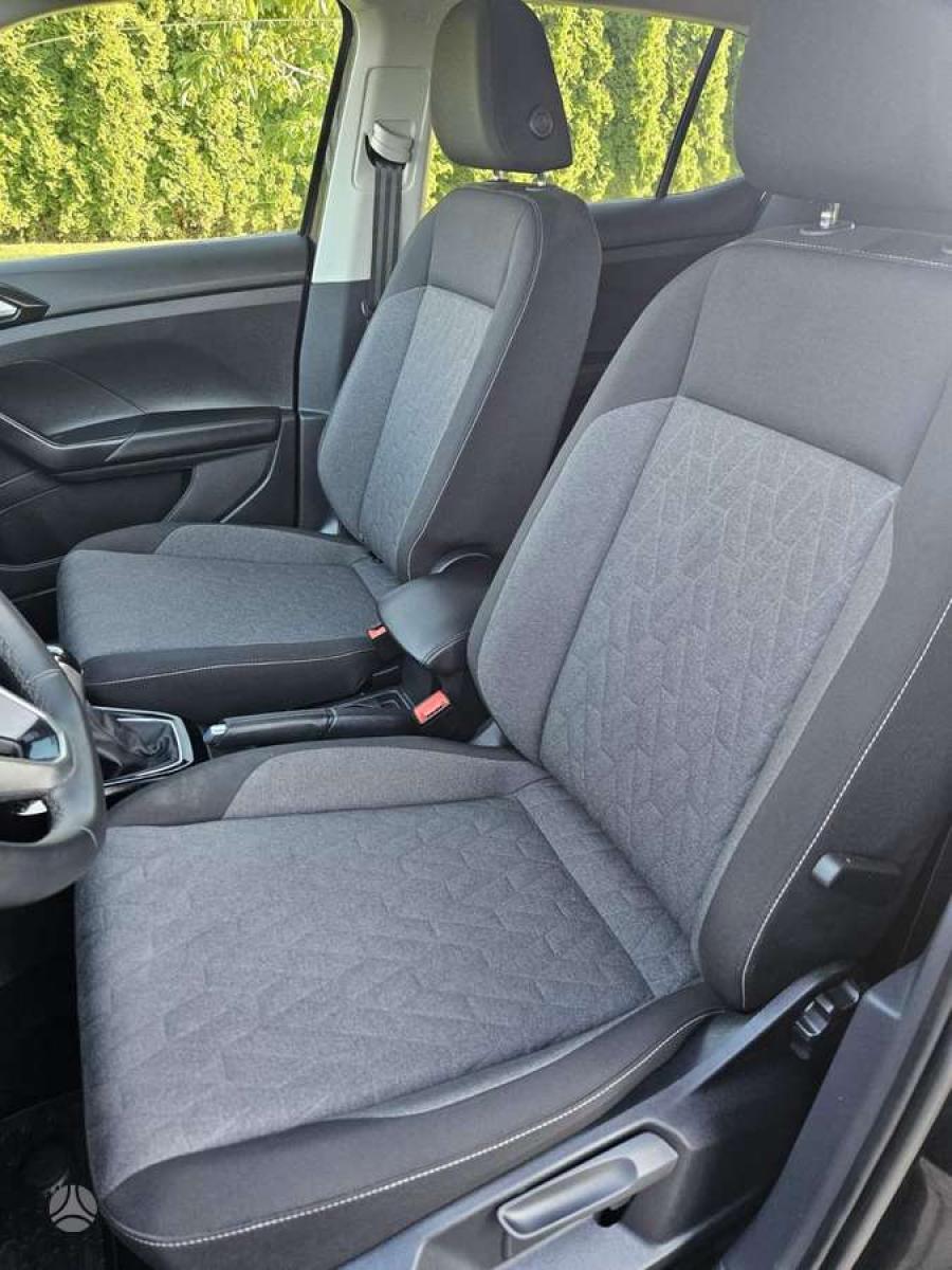 Melns Volkswagen T-Cross 2025 Kauņa, ar dzinēja tilpumu 1.00 L un nobraukumu 11 tūkst. km par 18900 €, foto 10 vietnē AUTOMOTO.COM.LV