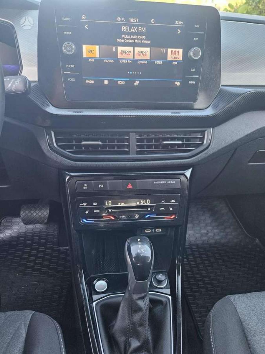 Melns Volkswagen T-Cross 2025 Kauņa, ar dzinēja tilpumu 1.00 L un nobraukumu 11 tūkst. km par 18900 €, foto 14 vietnē AUTOMOTO.COM.LV