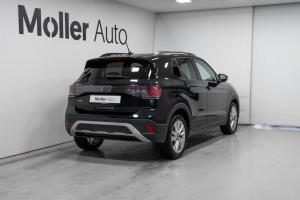 Black Volkswagen T-Cross 2025 in Vilnius, with an engine capacity of 1.00 L and mileage of 27 thousand km for 21950 €, photo 4 on AUTOMOTO.COM.LV