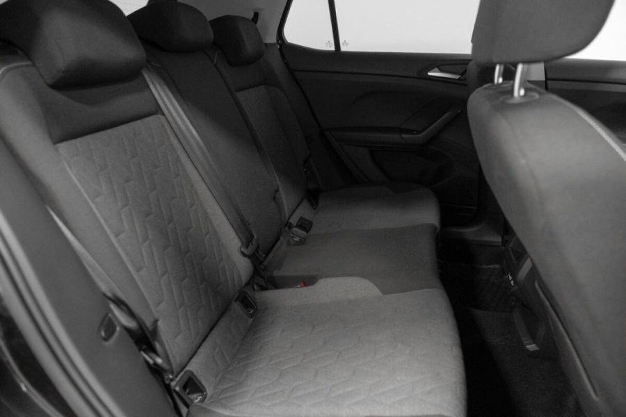 Black Volkswagen T-Cross 2025 in Vilnius, with an engine capacity of 1.00 L and mileage of 27 thousand km for 21950 €, photo 9 on AUTOMOTO.COM.LV