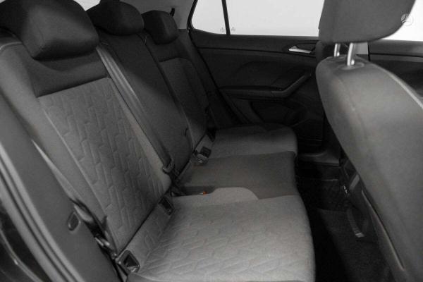 Melns Volkswagen T-Cross 2025 Viļņa, ar dzinēja tilpumu 1.00 L un nobraukumu 27 tūkst. km par 21950 €, foto 6 vietnē AUTOMOTO.COM.LV