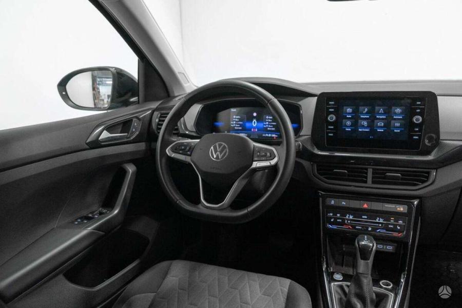 Черный Фольксваген T-Cross 2025 в Вильнюс, объемом двигателя 1.00 л и пробегом 27 тыс. км за 21950 €, фото 9 на AUTOMOTO.COM.LV