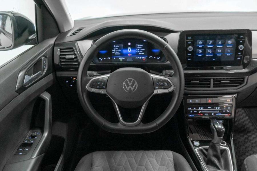 Черный Фольксваген T-Cross 2025 в Вильнюс, объемом двигателя 1.00 л и пробегом 27 тыс. км за 21950 €, фото 10 на AUTOMOTO.COM.LV