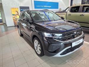 Melns Volkswagen T-Cross 2026 Daugavpils, ar dzinēja tilpumu 1.00 L un nobraukumu 10 tūkst. km par 25256 €, foto  vietnē AUTOMOTO.COM.LV