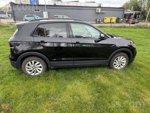 Melns Volkswagen T-Cross 2020 Rīga, ar dzinēja tilpumu 1.00 L un nobraukumu 245 tūkst. km par 12500 €, foto 4 vietnē AUTOMOTO.COM.LV