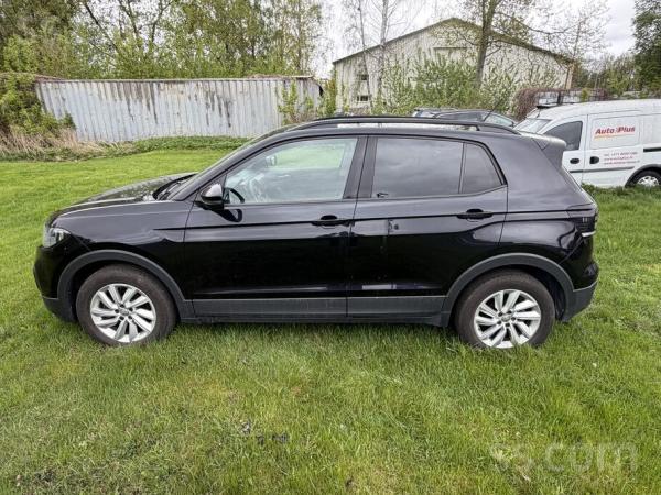Black Volkswagen T-Cross 2020 in Riga, with an engine capacity of 1.00 L and mileage of 245 thousand km for 12500 €, photo 4 on AUTOMOTO.COM.LV