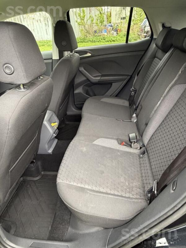 Black Volkswagen T-Cross 2020 in Riga, with an engine capacity of 1.00 L and mileage of 245 thousand km for 12500 €, photo 8 on AUTOMOTO.COM.LV