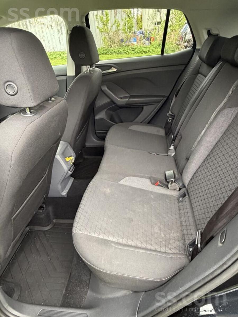 Melns Volkswagen T-Cross 2020 Rīga, ar dzinēja tilpumu 1.00 L un nobraukumu 245 tūkst. km par 12500 €, foto 9 vietnē AUTOMOTO.COM.LV