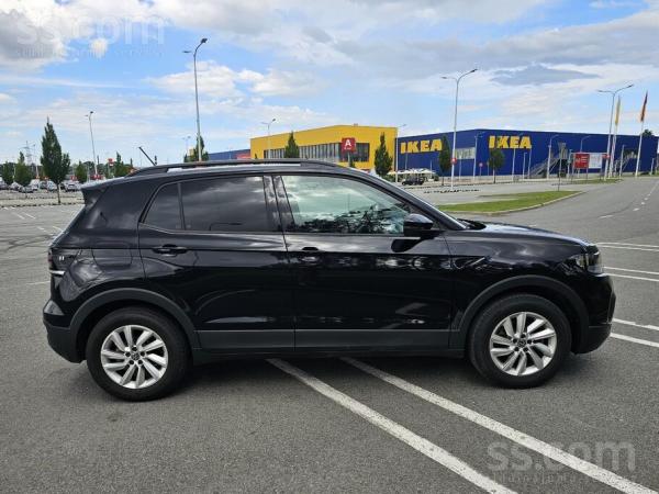 Melns Volkswagen T-Cross 2022 Rīga, ar dzinēja tilpumu 1.00 L un nobraukumu 23 tūkst. km par 17500 €, foto 2 vietnē AUTOMOTO.COM.LV