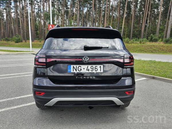 Melns Volkswagen T-Cross 2022 Rīga, ar dzinēja tilpumu 1.00 L un nobraukumu 23 tūkst. km par 17500 €, foto 4 vietnē AUTOMOTO.COM.LV