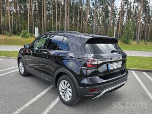 Черный Фольксваген T-Cross 2022 в Рига, объемом двигателя 1.00 л и пробегом 23 тыс. км за 17500 €, фото 6 на AUTOMOTO.COM.LV