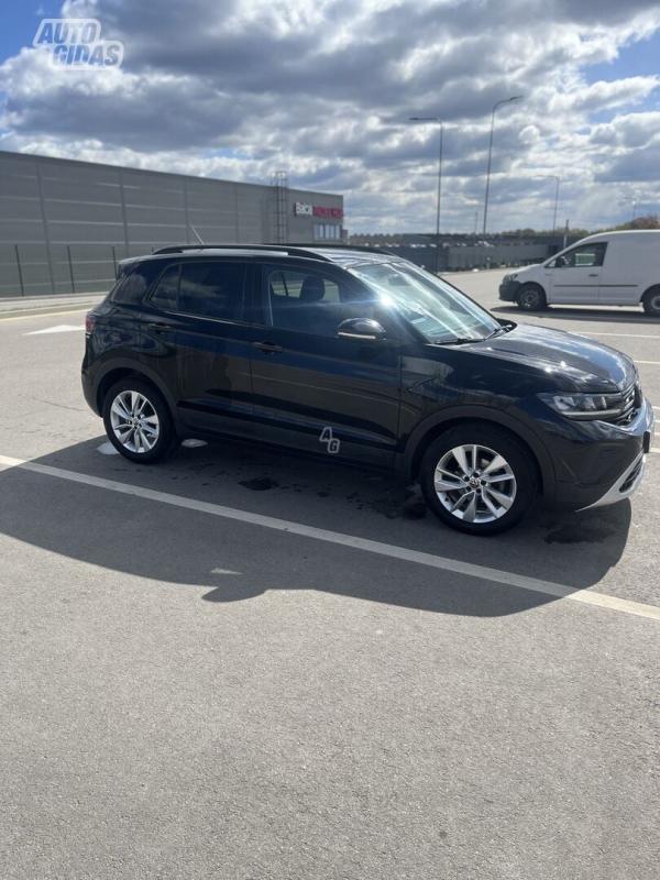 Black Volkswagen T-Cross 2025 in Kaunas, with an engine capacity of 1.00 L and mileage of 13 thousand km for 20800 €, photo 3 on AUTOMOTO.COM.LV