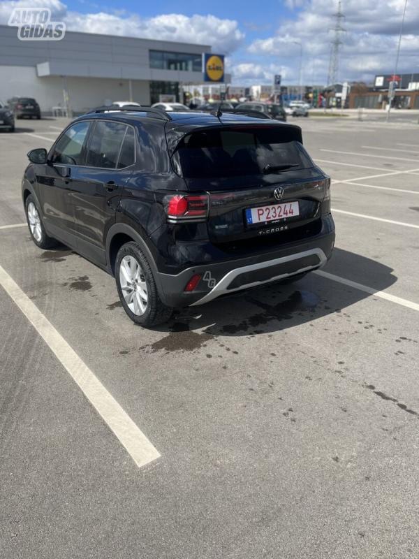Black Volkswagen T-Cross 2025 in Kaunas, with an engine capacity of 1.00 L and mileage of 13 thousand km for 20800 €, photo 5 on AUTOMOTO.COM.LV