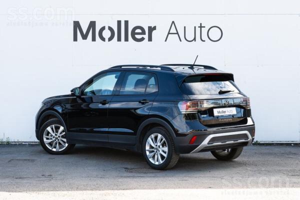 Черный Фольксваген T-Cross 2025 в Рига, объемом двигателя 1.00 л и пробегом 30 тыс. км за 22900 €, фото 3 на AUTOMOTO.COM.LV