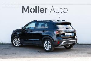 Black Volkswagen T-Cross 2025 in Riga, with an engine capacity of 1.00 L and mileage of 30 thousand km for 22900 €, photo 4 on AUTOMOTO.COM.LV