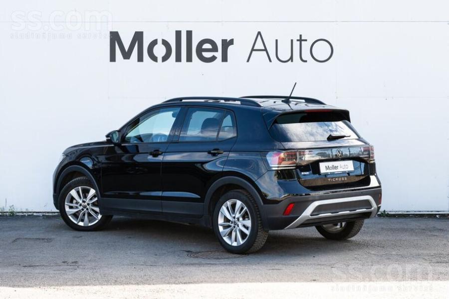 Black Volkswagen T-Cross 2025 in Riga, with an engine capacity of 1.00 L and mileage of 30 thousand km for 22900 €, photo 4 on AUTOMOTO.COM.LV
