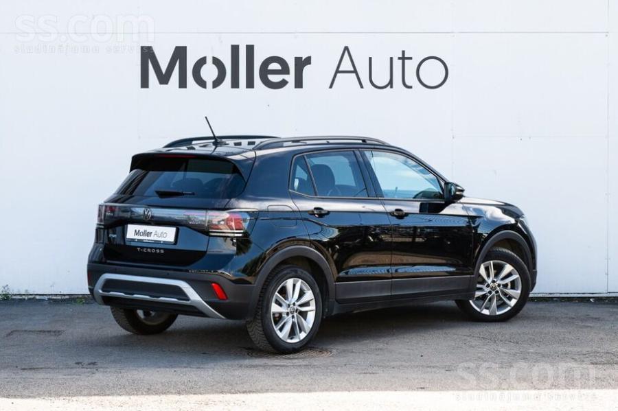 Black Volkswagen T-Cross 2025 in Riga, with an engine capacity of 1.00 L and mileage of 30 thousand km for 22900 €, photo 5 on AUTOMOTO.COM.LV