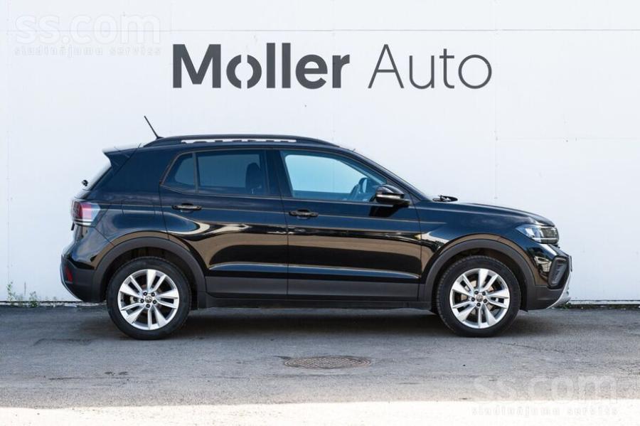 Black Volkswagen T-Cross 2025 in Riga, with an engine capacity of 1.00 L and mileage of 30 thousand km for 22900 €, photo 6 on AUTOMOTO.COM.LV