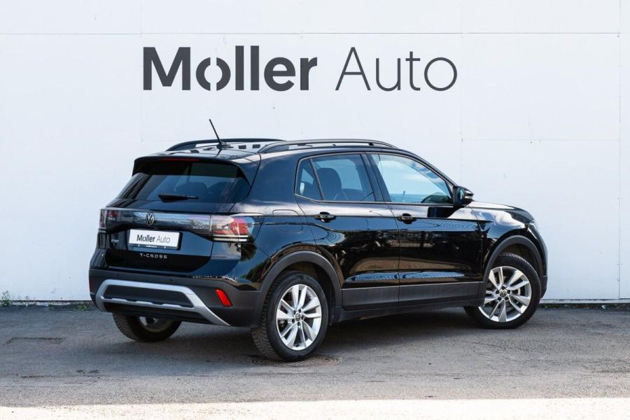 Melns Volkswagen T-Cross 2025 Rīga, ar dzinēja tilpumu 1.00 L un nobraukumu 30 tūkst. km par 22900 €, foto 5 vietnē AUTOMOTO.COM.LV