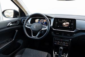Melns Volkswagen T-Cross 2025 Rīga, ar dzinēja tilpumu 1.00 L un nobraukumu 30 tūkst. km par 22900 €, foto 11 vietnē AUTOMOTO.COM.LV
