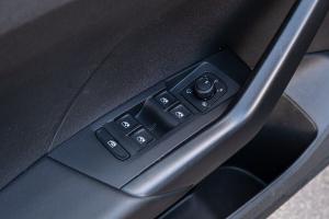 Melns Volkswagen T-Cross 2025 Rīga, ar dzinēja tilpumu 1.00 L un nobraukumu 30 tūkst. km par 22900 €, foto 12 vietnē AUTOMOTO.COM.LV