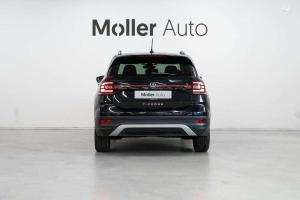 Black Volkswagen T-Cross 2022 in Vilnius, with an engine capacity of 1.00 L and mileage of 49 thousand km for 18250 €, photo 7 on AUTOMOTO.COM.LV