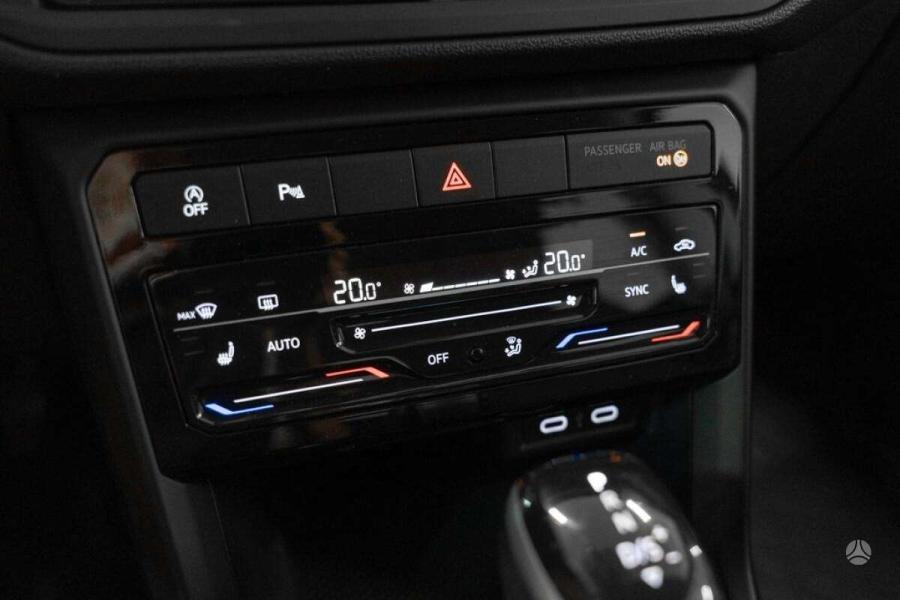 Black Volkswagen T-Cross 2022 in Vilnius, with an engine capacity of 1.00 L and mileage of 49 thousand km for 18250 €, photo 14 on AUTOMOTO.COM.LV