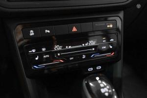 Black Volkswagen T-Cross 2022 in Vilnius, with an engine capacity of 1.00 L and mileage of 49 thousand km for 17950 €, photo 14 on AUTOMOTO.COM.LV