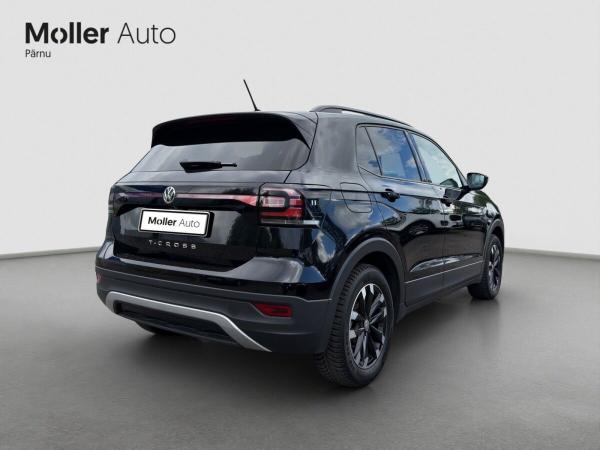 Black Volkswagen T-Cross 2019 in Parnu, with an engine capacity of 1.00 L and mileage of 86 thousand km for 15900 €, photo 2 on AUTOMOTO.COM.LV