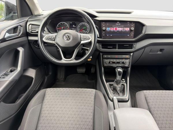 Black Volkswagen T-Cross 2019 in Parnu, with an engine capacity of 1.00 L and mileage of 86 thousand km for 15900 €, photo 6 on AUTOMOTO.COM.LV