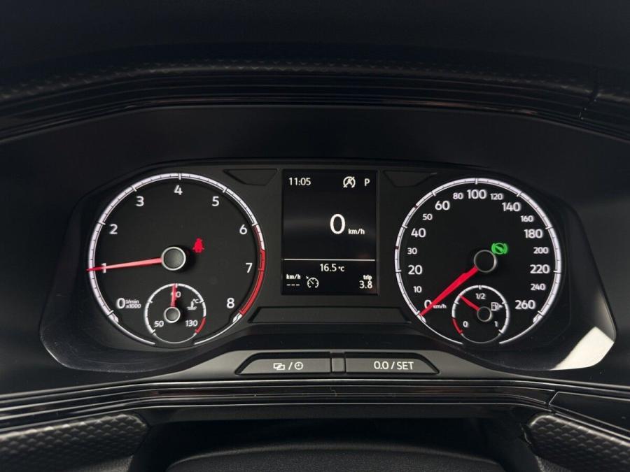 Черный Фольксваген T-Cross 2019 в Пярну, объемом двигателя 1.00 л и пробегом 86 тыс. км за 15900 €, фото 14 на AUTOMOTO.COM.LV