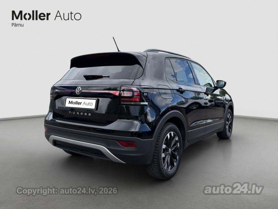 Black Volkswagen T-Cross 2019 in Parnu, with an engine capacity of 1.00 L and mileage of 86 thousand km for 15900 €, photo 3 on AUTOMOTO.COM.LV