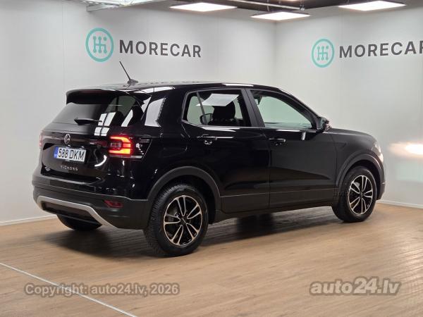 Black Volkswagen T-Cross 2021 in Tallinn, with an engine capacity of 1.00 L and mileage of 85 thousand km for 14900 €, photo 5 on AUTOMOTO.COM.LV