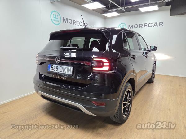 Black Volkswagen T-Cross 2021 in Tallinn, with an engine capacity of 1.00 L and mileage of 85 thousand km for 14900 €, photo 7 on AUTOMOTO.COM.LV