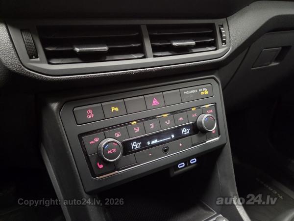 Black Volkswagen T-Cross 2021 in Tallinn, with an engine capacity of 1.00 L and mileage of 85 thousand km for 14900 €, photo 11 on AUTOMOTO.COM.LV