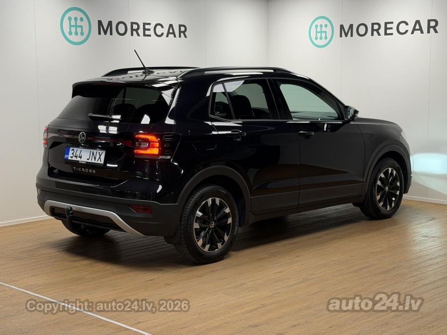 Черный Фольксваген T-Cross 2022 в Таллин, объемом двигателя 1.50 л и пробегом 98 тыс. км за 19490 €, фото 5 на AUTOMOTO.COM.LV